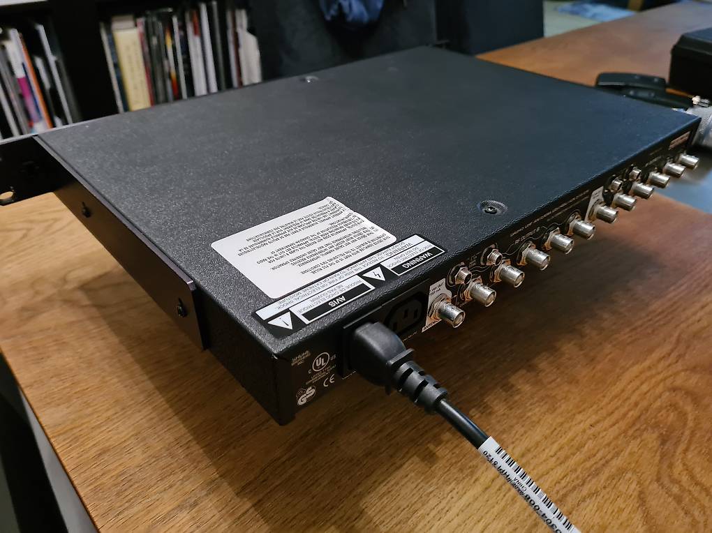 Shure UHF Antenna distribution system Antennensplitter im Kanton Zürich ...