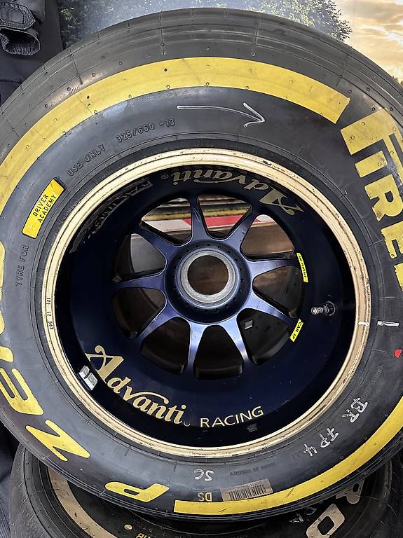 Original Red Bull Formel 1 Rad Magnesiumfelge im Kanton Aargau - tutti.ch