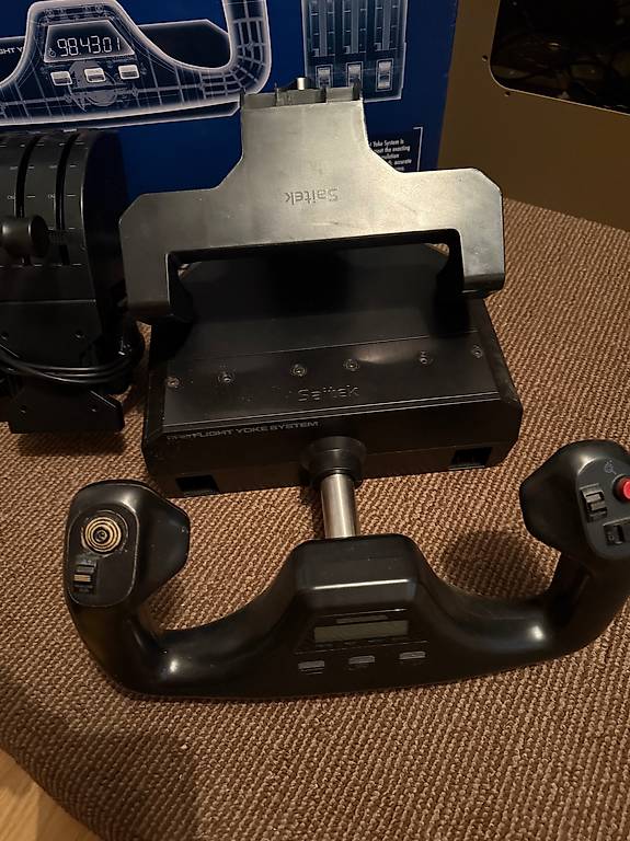 Saitek Pro Flight Yoke System im Kanton Bern - tutti.ch