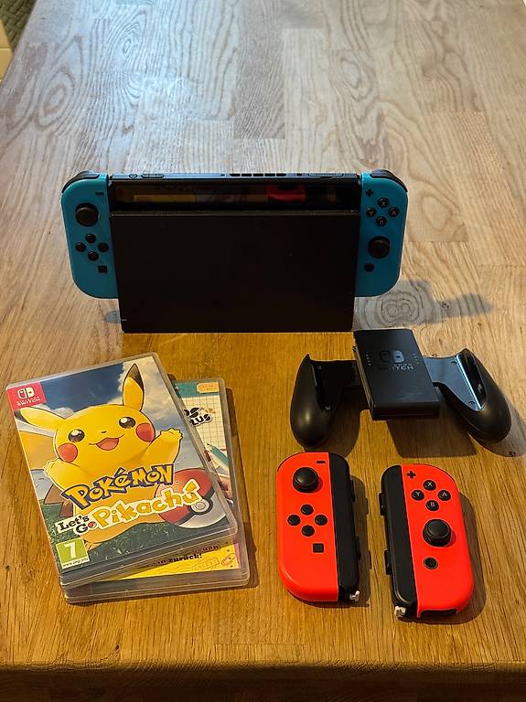 Nintendo Switch, 2 paar Joycons im Kanton Zürich - tutti.ch