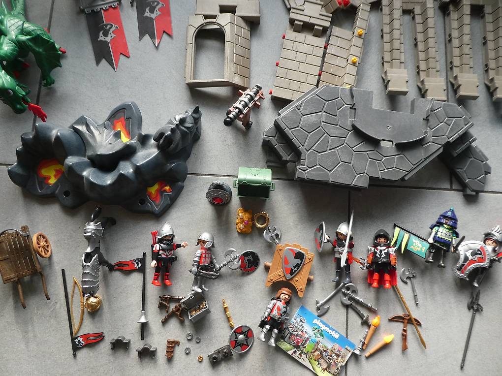 Playmobil Knights Ritter, Drachen und Burg im Kanton Zürich - tutti.ch