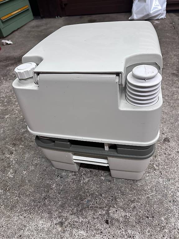 Campa Potti XG Campingtoilette vw T5 T6 im Kanton Luzern - tutti.ch