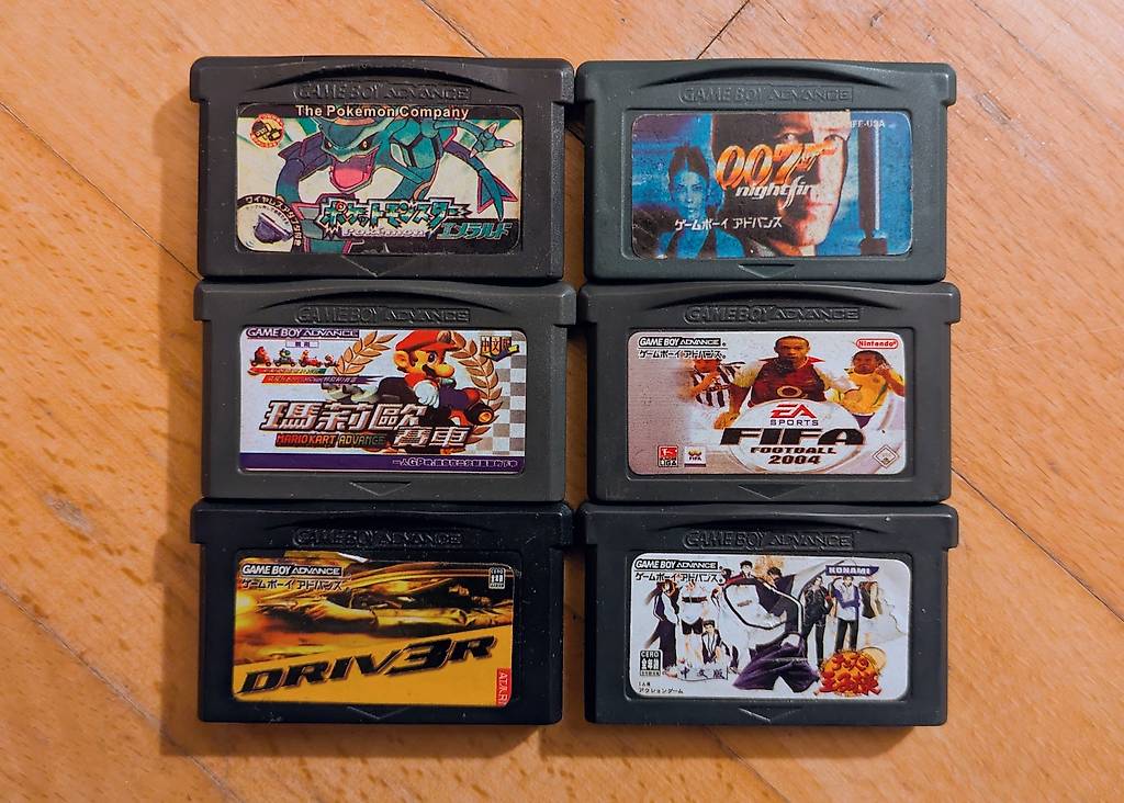 Gameboy Advance (Pokémon Smeraldo, Mario Kart, Yu-Gi-Oh...) im Kanton ...