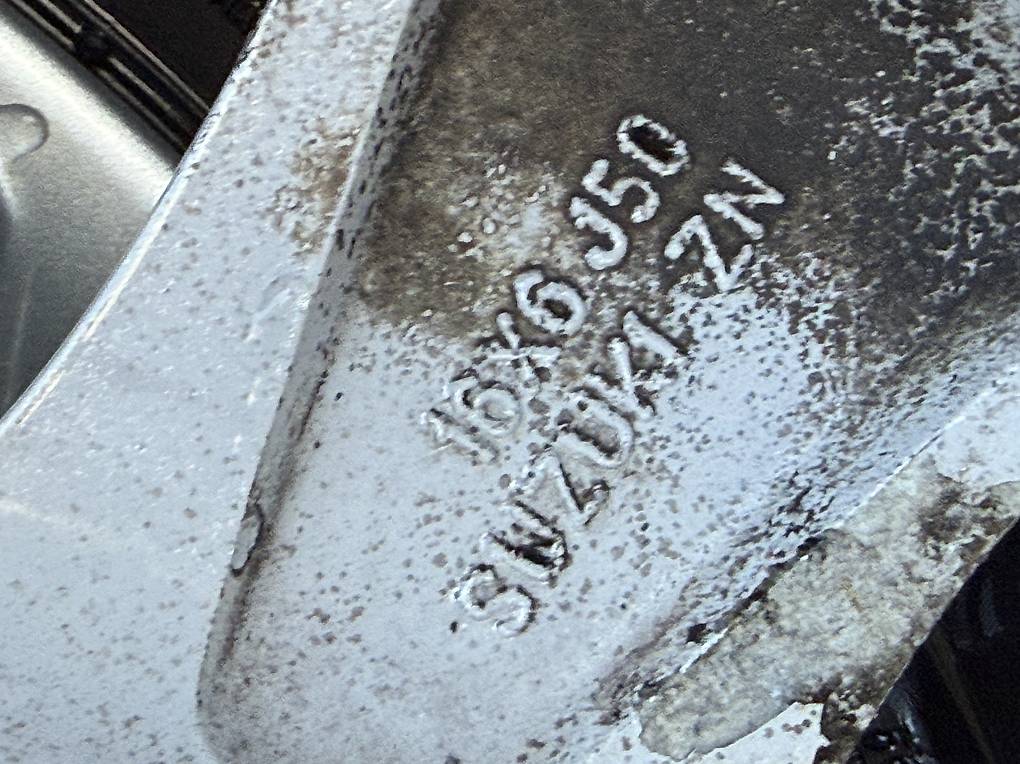 Original Suzuki 16 Zoll Alufelgen Komplettsatz - Top Zustand im Kanton ...