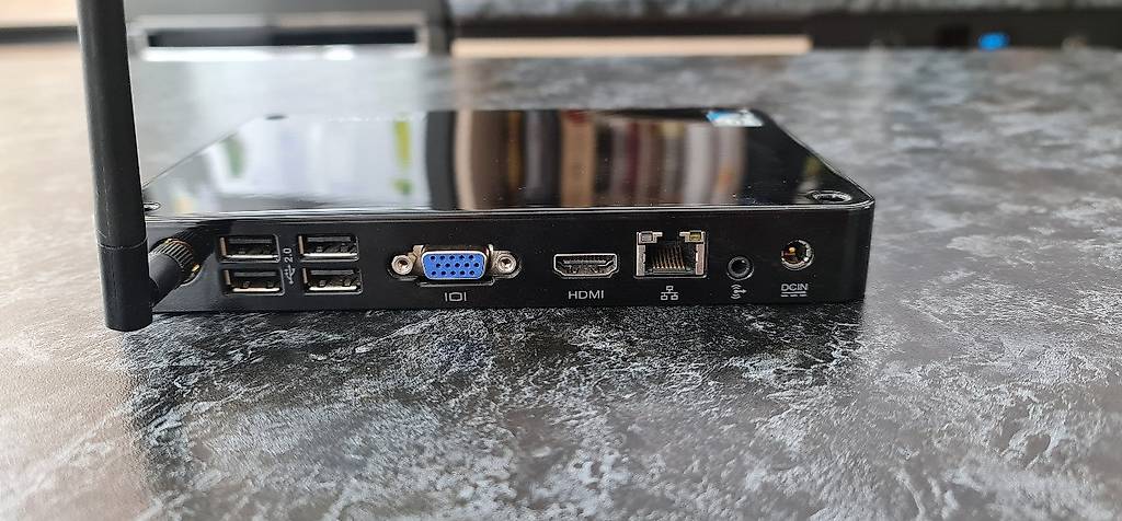 Mini PC Nettop Foxconn AXXiV nT-535 Atom D525 im Kanton Wallis - tutti.ch