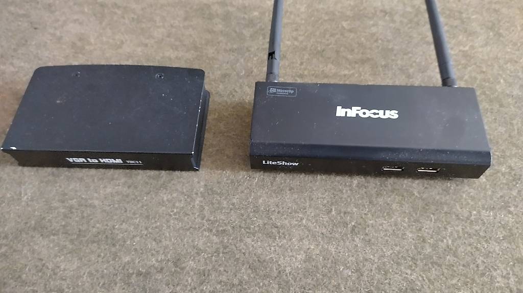 Infocus - Laptop, Tablet oder Smartphone an Fernseher im Kanton St ...