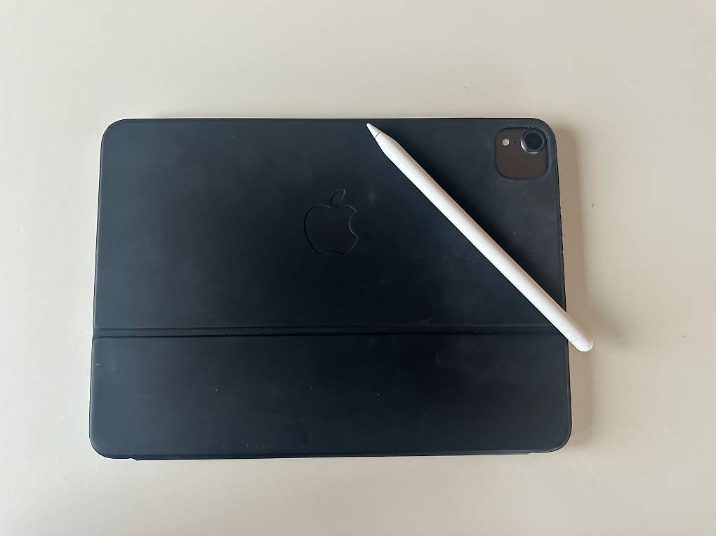 Apple iPad Pro 11 - 64GB - mit Stift & Tastatur im Kanton St. Gallen ...