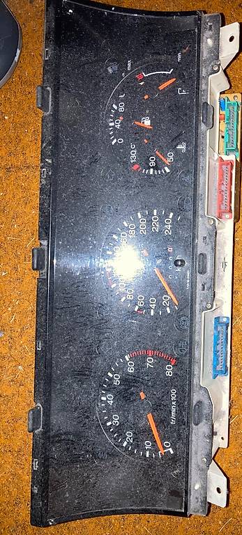 Citroën XM Tacho funktioniert nur 100fr im Kanton Aargau - tutti.ch