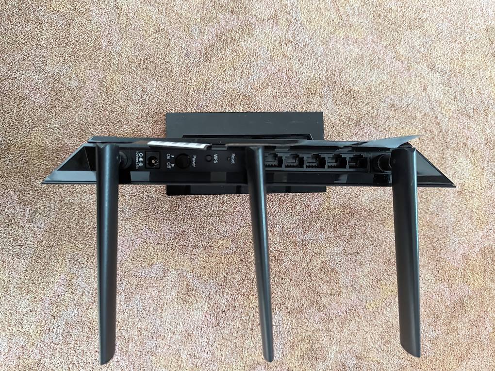 Netgear EX7000 Nighthawk WiFi Range Extender inkl. Vers. CH im Kanton ...