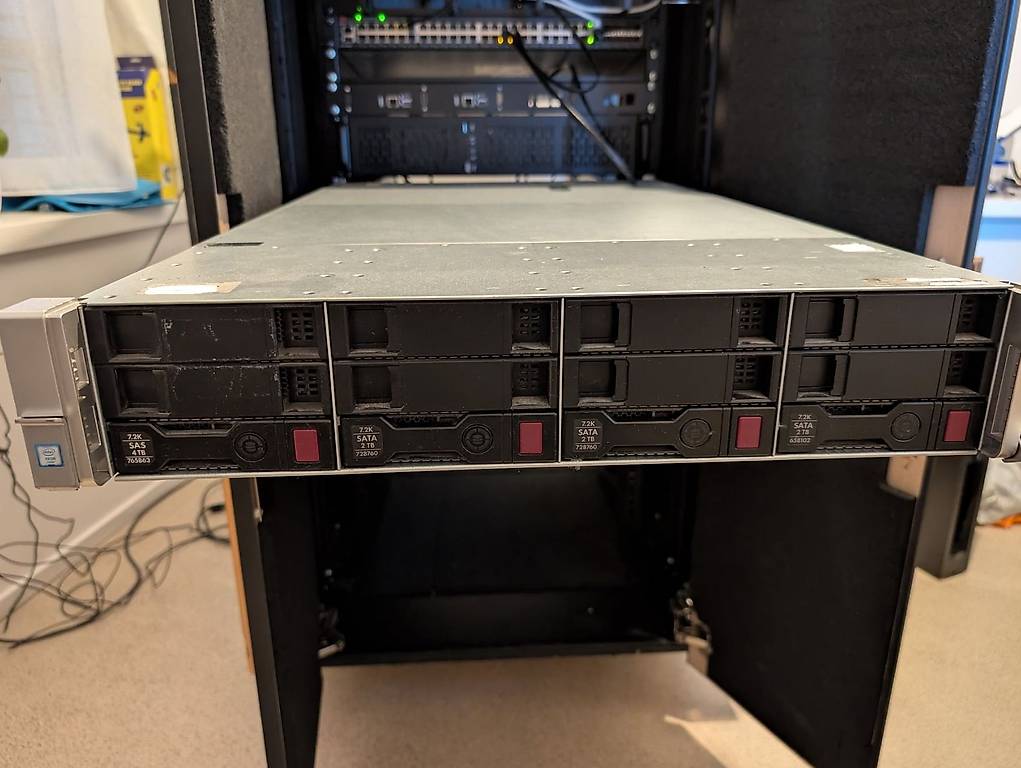 HP DL380 Gen9 2x2690v4/128GB ram/Raid&BBU - Good Conditions im Kanton ...