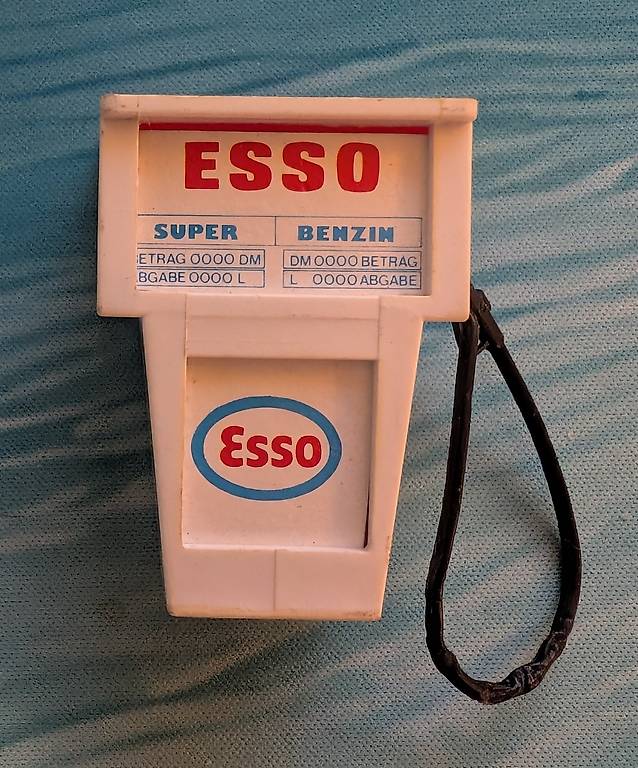 Kleine Esso Tanksäule im Kanton Aargau - tutti.ch