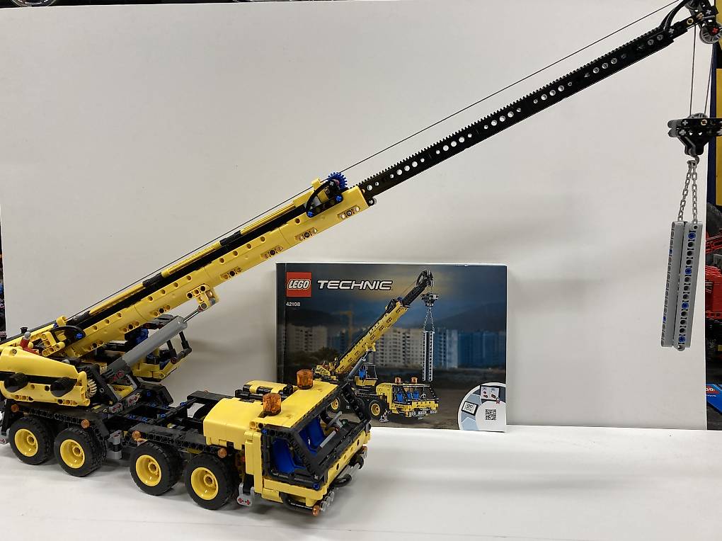Lego Technic 42108 Kran-LKW im Kanton Bern - tutti.ch