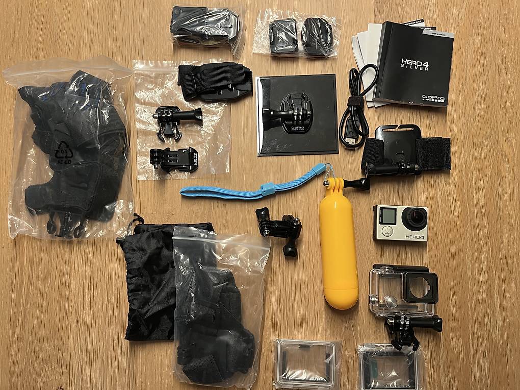 Go Pro Hero4 Silver inkl. Zubehör im Kanton Zürich - tutti.ch