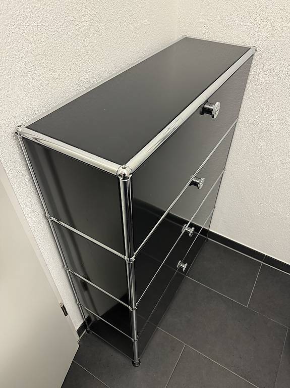 USM Haller Regal schwarz im Kanton Bern - tutti.ch