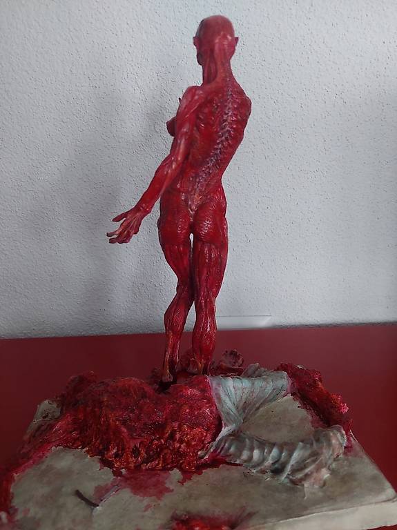 Hellraiser Julia Skinless Statue 30 cm gross im Kanton St. Gallen ...