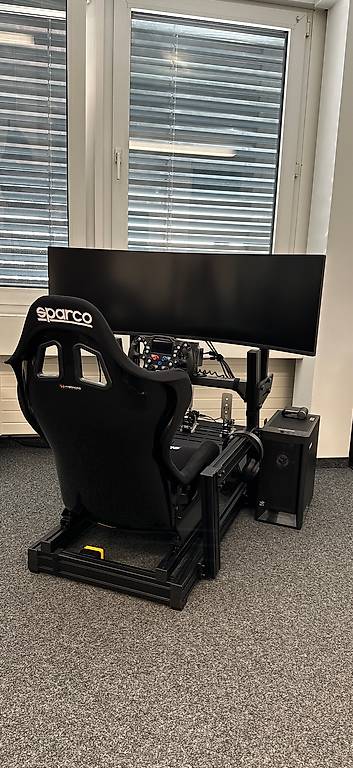 Hybracing Simracing Rig Pro+ Rennsimulator (Showroom) im Kanton St ...