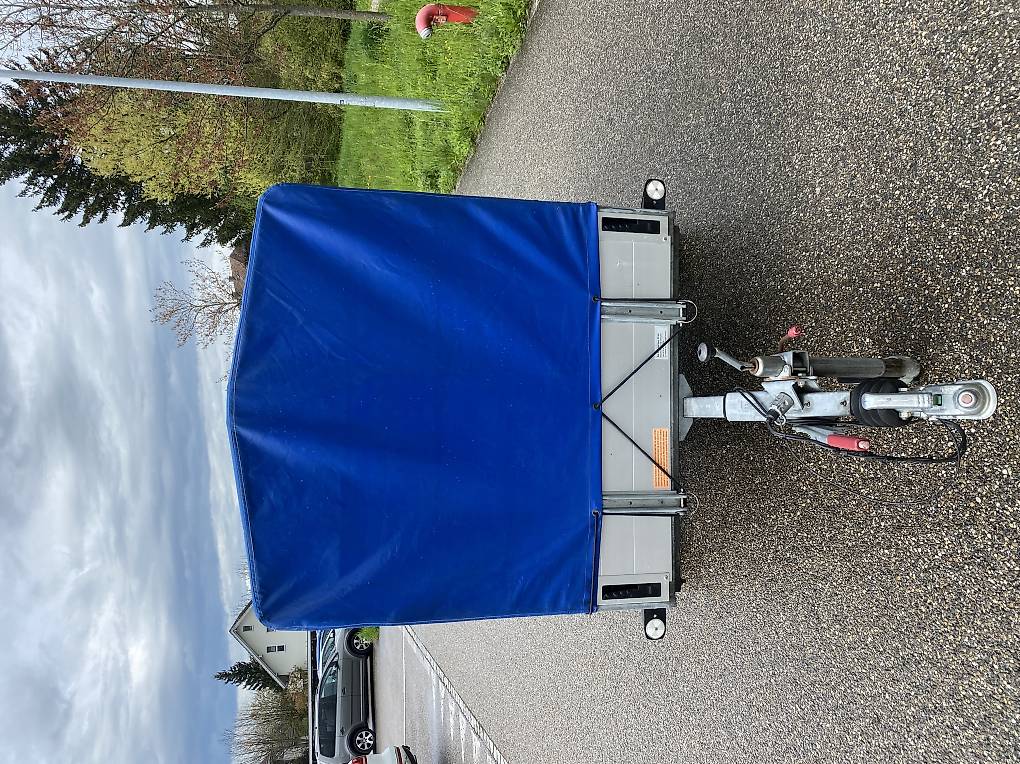 Saris ZW1500 Anhänger Brücke mit Verdeck im Kanton Bern - tutti.ch