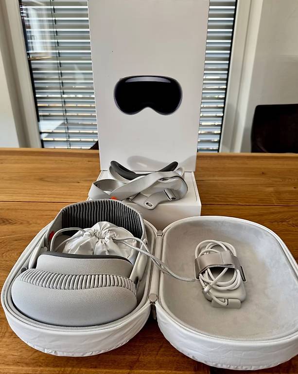 Apple Vision Pro 512GB, M 21W Ständer, org. Tranpsorttasche Cantone ...