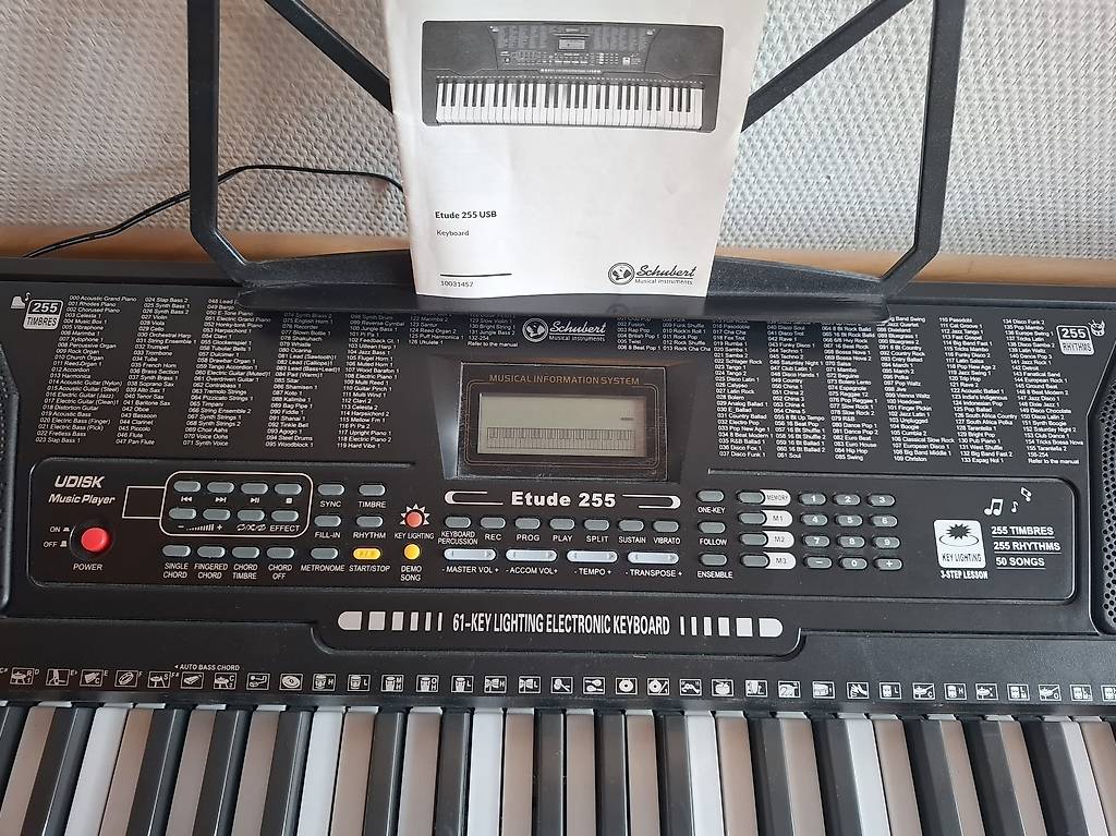Keyboard Schubert Etude 255 USB im Kanton Thurgau - tutti.ch