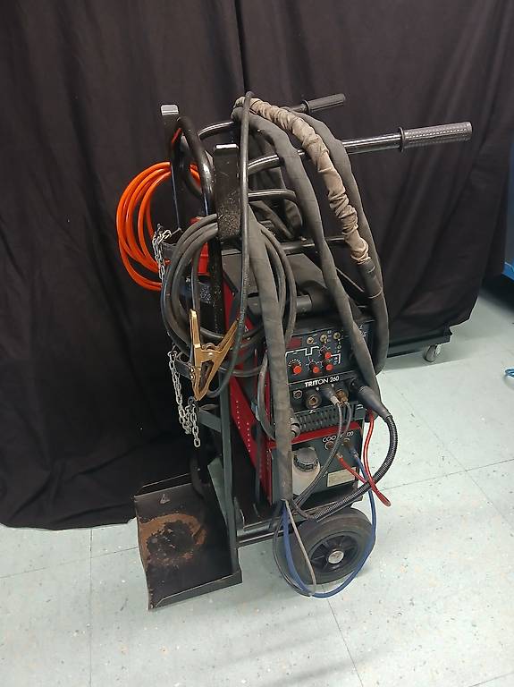 WIG TIG Schweissgerät EWM Triton 260 im Kanton Basel-Landschaft - tutti.ch