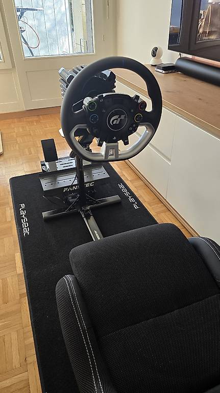 Fanatec DD Pro 5nm + Playseat Evolution im Kanton Zürich - tutti.ch