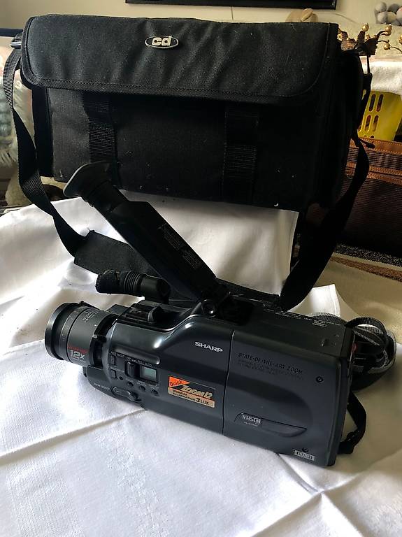 Sharp VHS Camcorder Model VL-C780S im Kanton Schaffhausen - tutti.ch