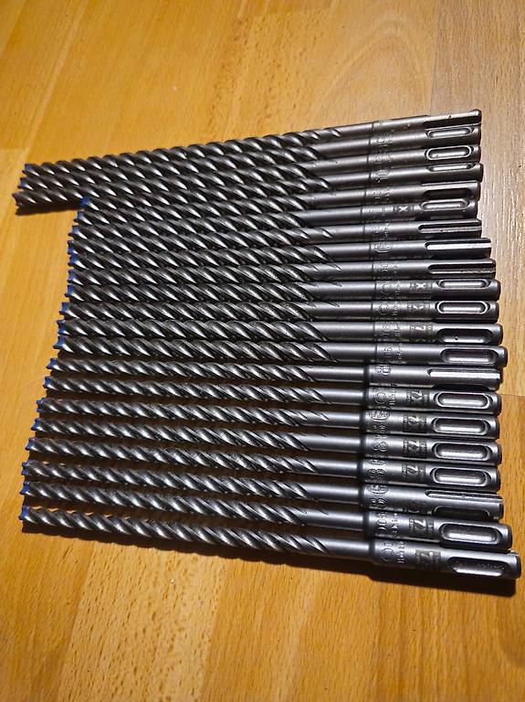 21x Ganz neue Bosch Expert SDS-Plus7X Betonbohrer im Kanton Luzern ...