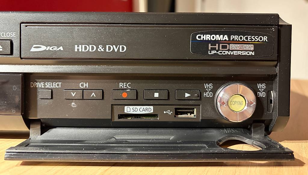 Panasonic DVD Videorekorder mit Festplatte und HDMI Ausgang im Kanton ...