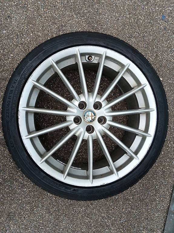 Alfa Romeo 18 " Toora Felgen Alfa 156/147/GT mit Sommerpneu im Kanton ...