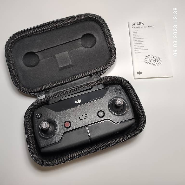 DJI SPARK Controller (ganz NEU!) (Drohne/Drone) im Kanton Zürich - tutti.ch