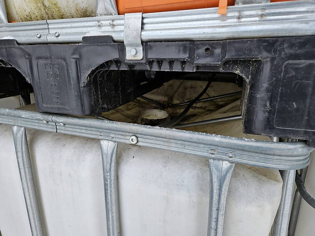 IBC Wassertank 1000 Liter im Kanton Bern - tutti.ch