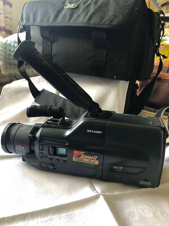 Sharp VHS Camcorder Model VL-C780S im Kanton Schaffhausen - tutti.ch