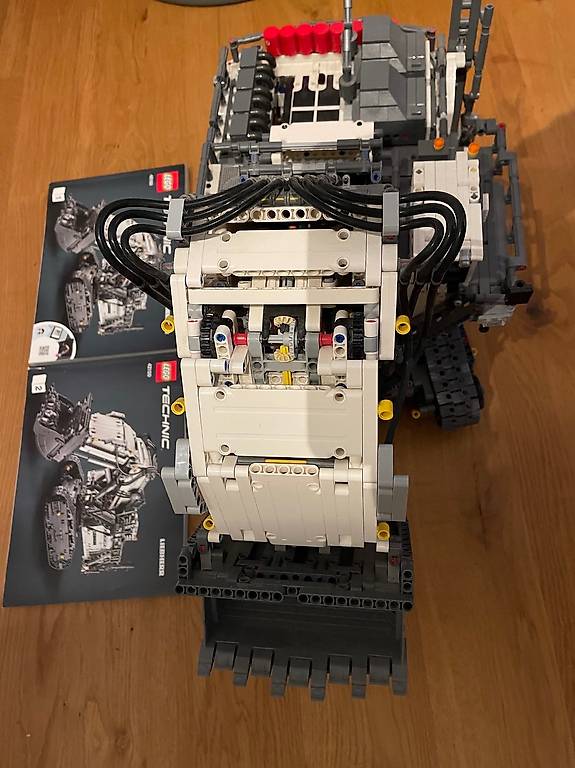 Lego Technic Liebherr Bagger R 9800 im Kanton Aargau - tutti.ch