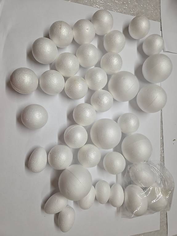 Styropor Kugeln und Eierformen div. Grösse im Kanton Zürich - tutti.ch