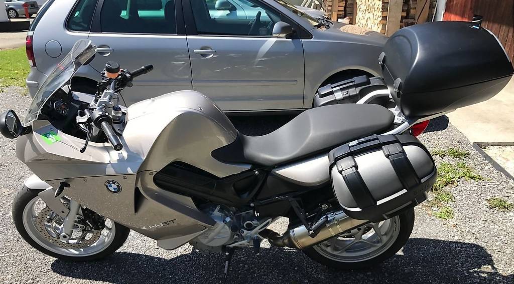 Top gepflegte BMW F800ST ? Ideal für Einsteiger & Touren im Kanton ...