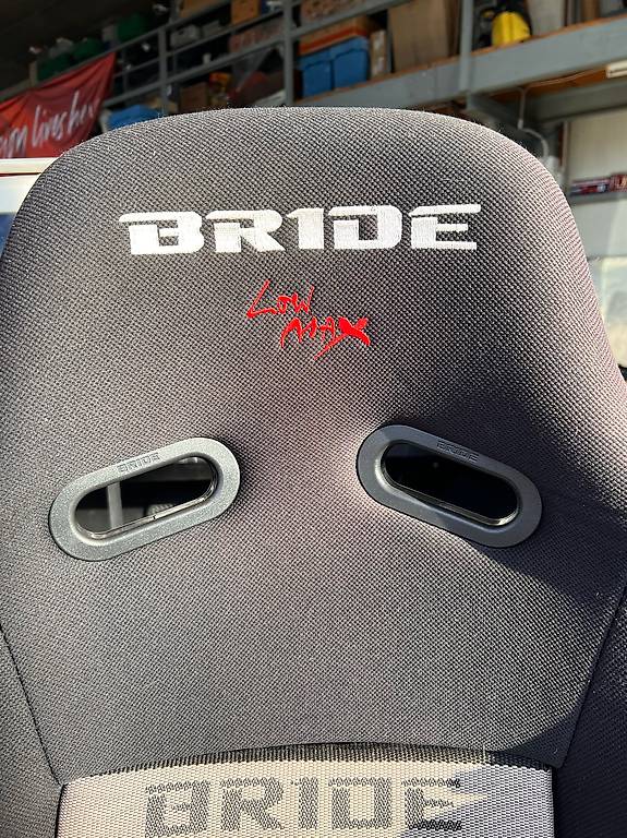 Bride low Max sedili im Kanton Tessin - tutti.ch