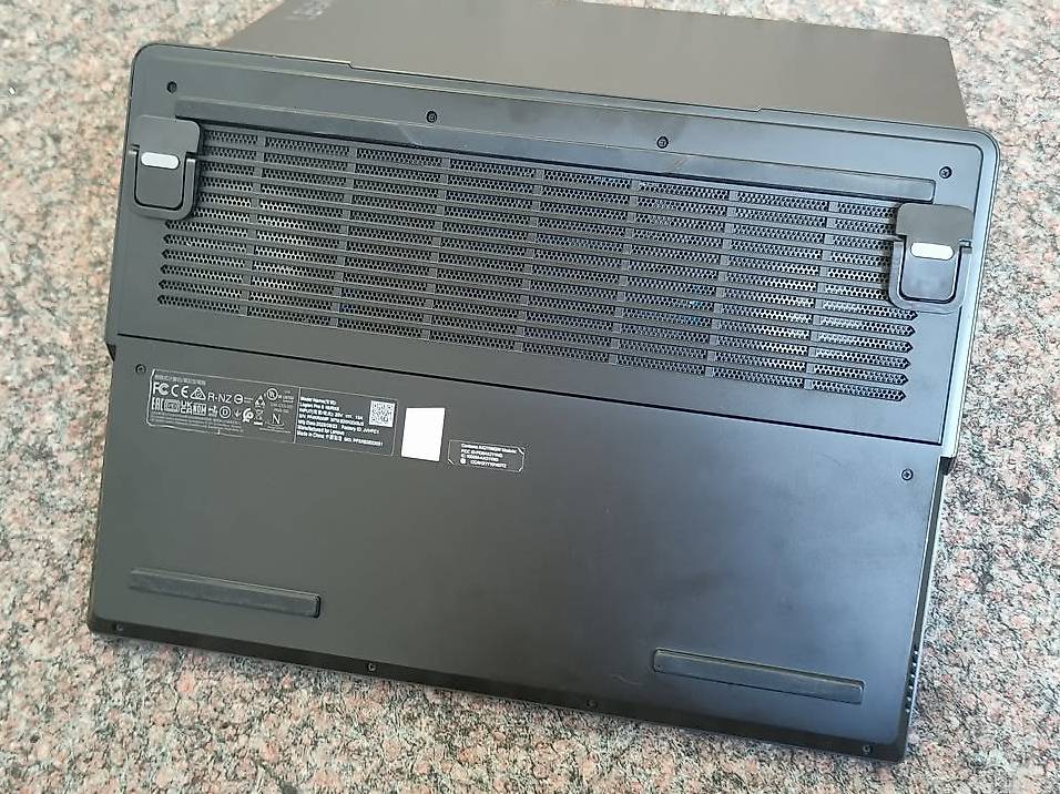 Lenovo Legion 7 Pro (i7-13700HX, RTX 4070, 240 Hz) im Kanton Waadt ...