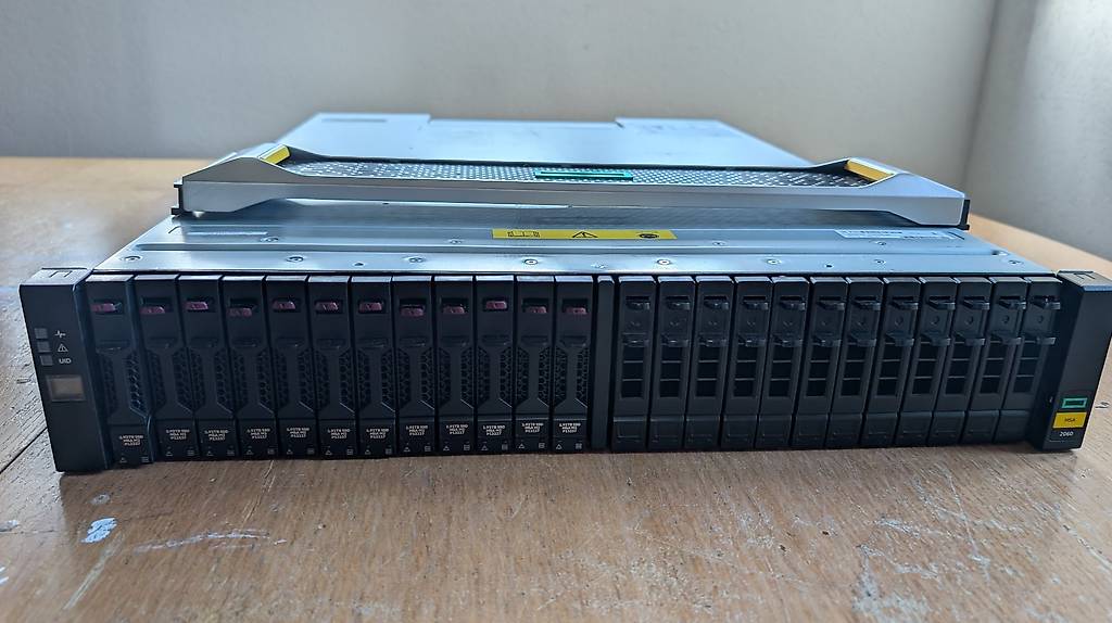 HPE MSA 2060 SFF Storage Array im Kanton Zürich - tutti.ch