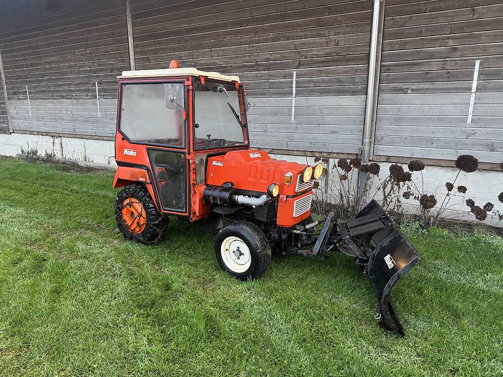 Traktor mit Schneepflug Hako 3800 Diesel im Kanton Thurgau - tutti.ch