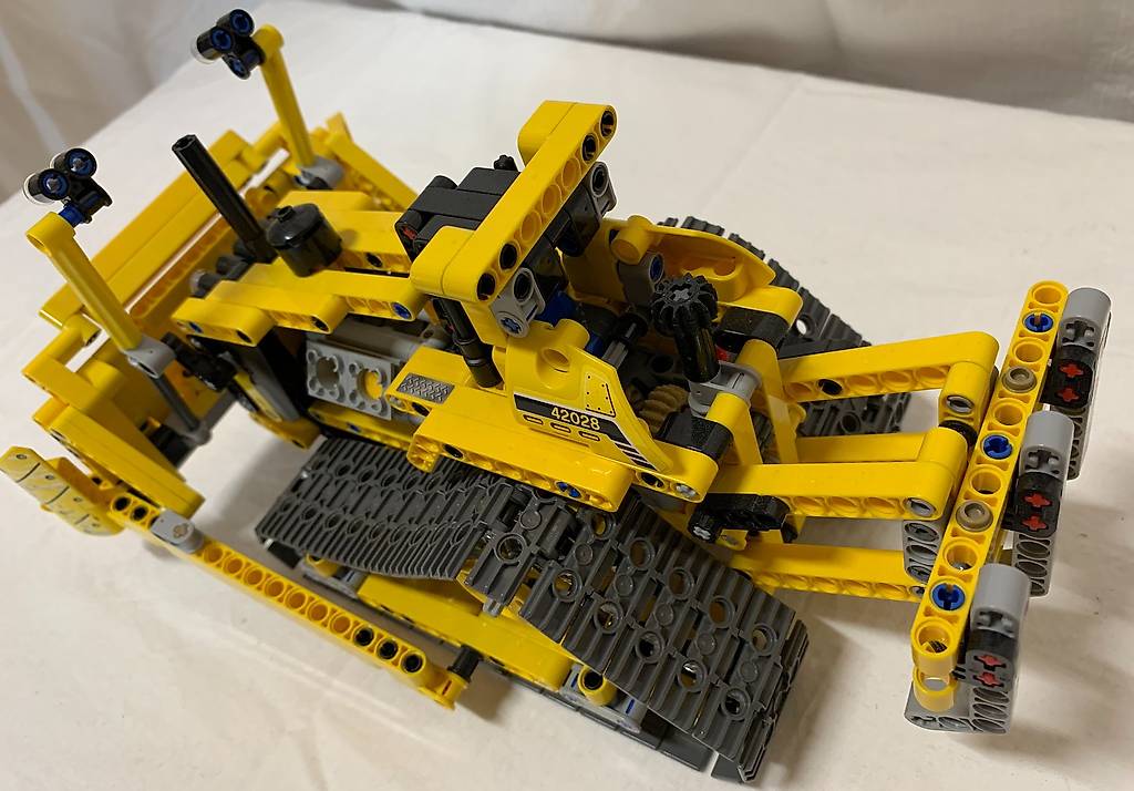 Lego Technic Bulldozer im Kanton Bern - tutti.ch