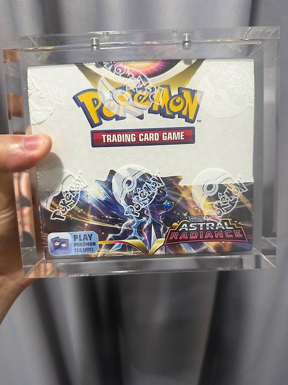 Pokémon SWSH Astrial Radiance Booster Box im Kanton St. Gallen - tutti.ch