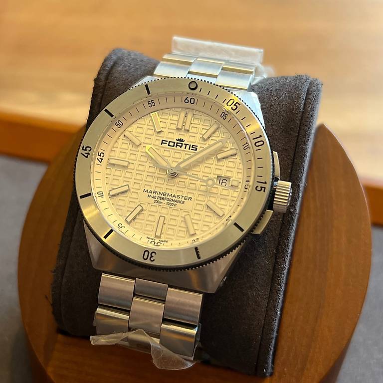 Fortis Marinemaster M-40 Performance White Dial F812.0010 im Kanton ...