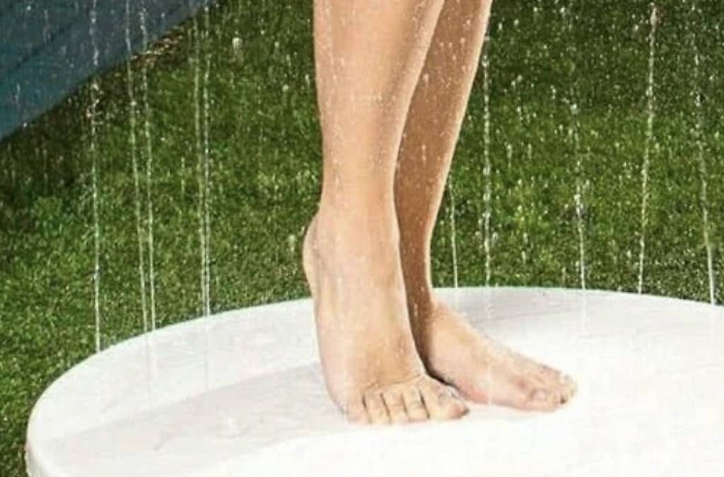 neuwertige VITEO Outdoor-Design-Dusche im Kanton Aargau - tutti.ch