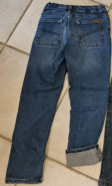 Warme Thermo Jeans Gr 128 im Kanton Graubünden - tutti.ch
