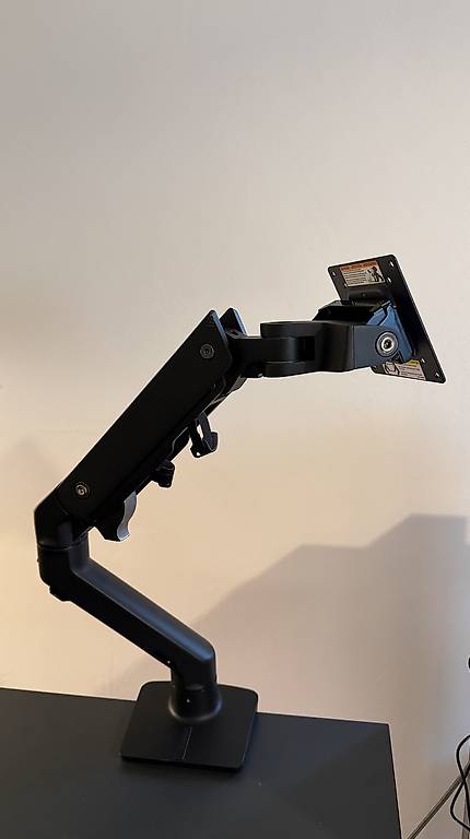 Ergotron HX HD Monitorarm für grosse Bildschirme im Kanton Aargau ...