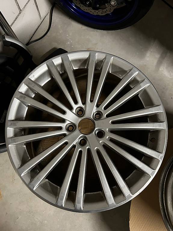 Zolder Nachbau 19 Zoll Felgen VW Golf R32 im Kanton St. Gallen - tutti.ch