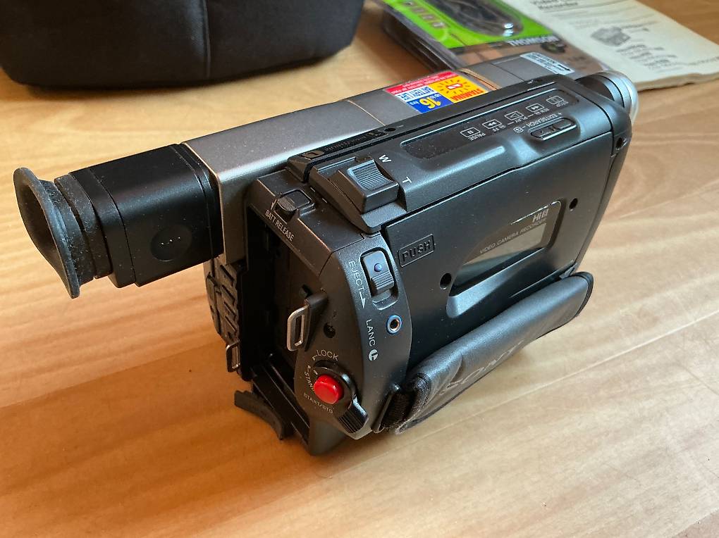 Hi8 Camcorder von SONY, mit Zuberhör im Kanton Thurgau - tutti.ch