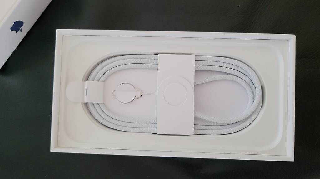 Iphone 17 Pro Deep Blue, 256GB im Kanton Bern - tutti.ch