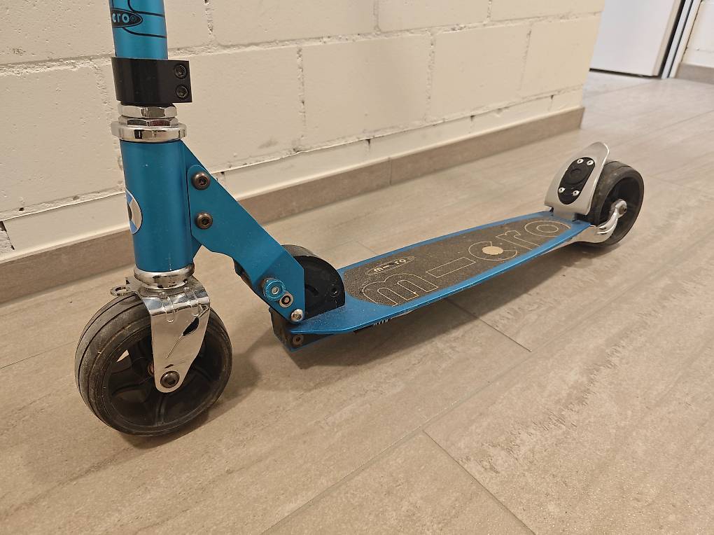 Trotti Micro Scooter Rocket im Kanton Aargau - tutti.ch