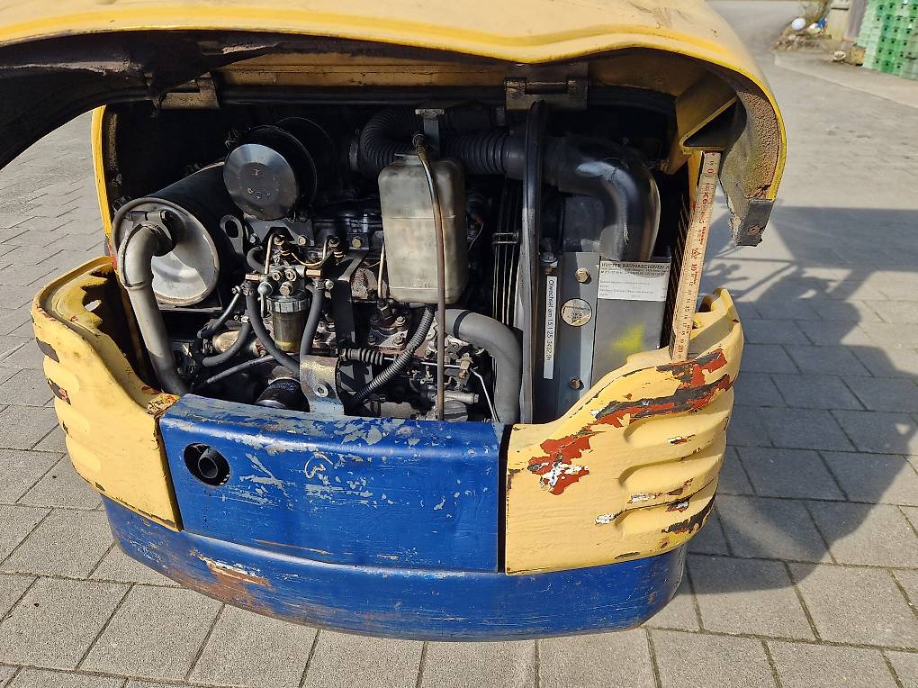 Bagger Hutter IHI 1.5t im Kanton Neuenburg - tutti.ch